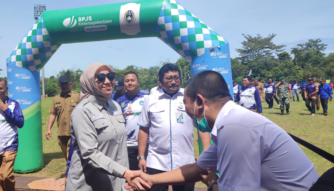 Kembali BPJS Ketenagakerjaan Rengat Meriahkan Turnamen Sepakbola Mini ...