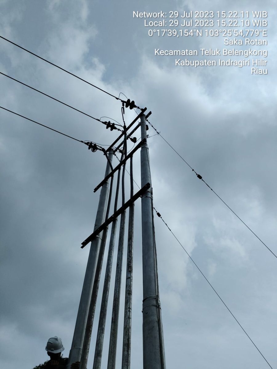 Proyek Pemasangan Jaringan Kabel Listrik 20 KV Terus Dikerjakan , Berikut Penjelasan Manager ULP ...